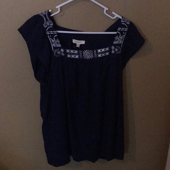 Crescent | Tops | Crescent Sammy Embroidery Detail Top | Poshmark